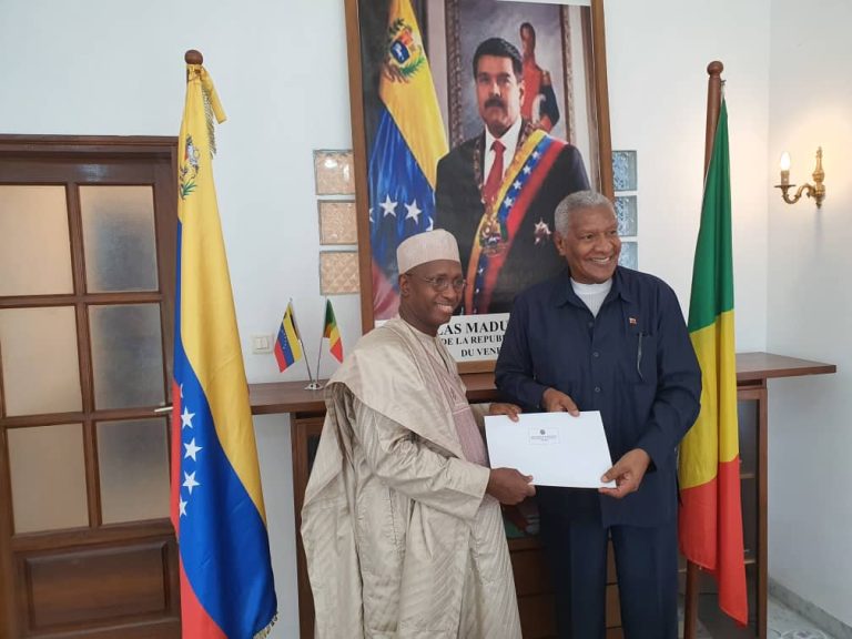 The Secretary General of APPO visits the Ambassador of Venezuela in ...